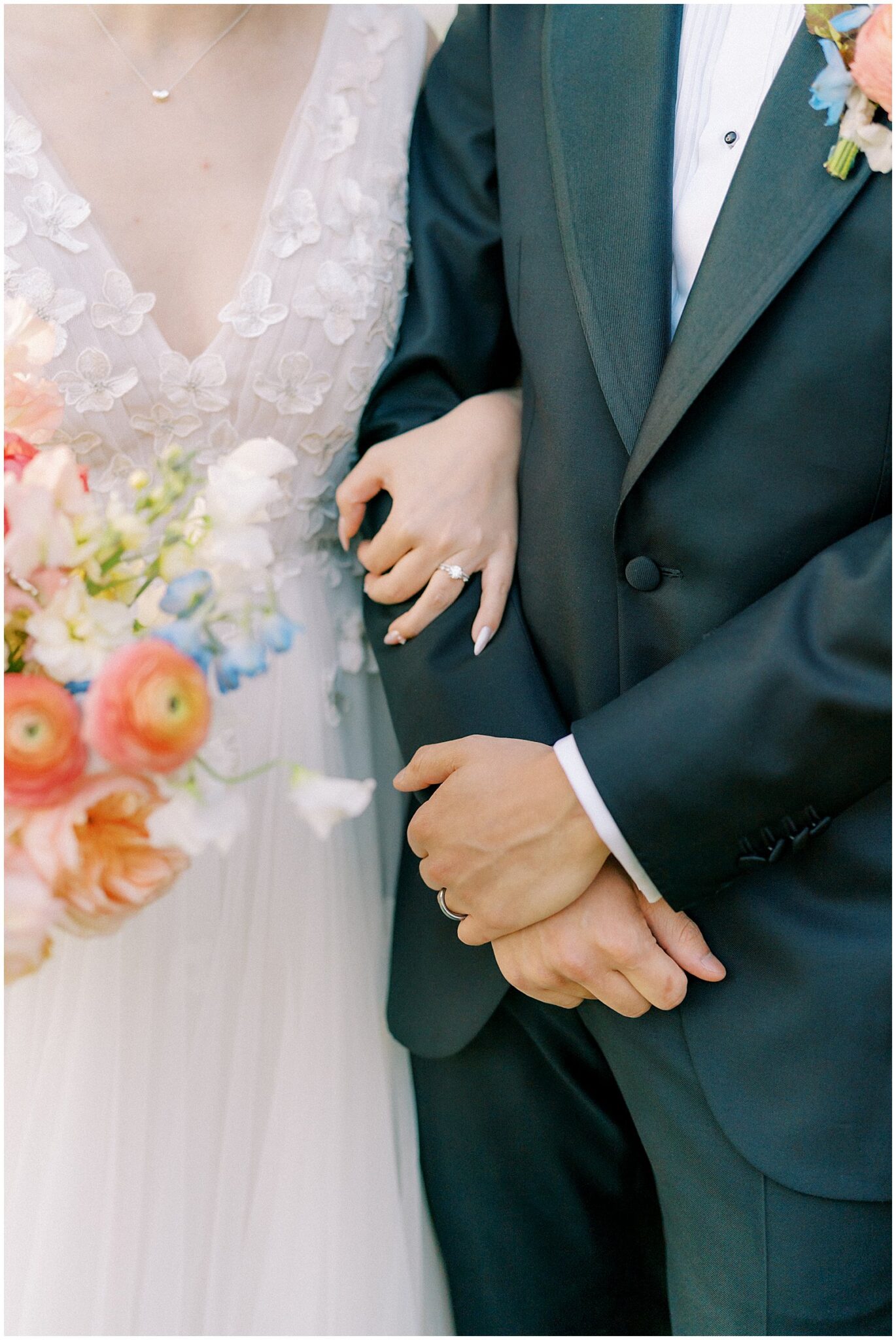 Chesapeake Bay Beach Club Wedding - winniedora.com